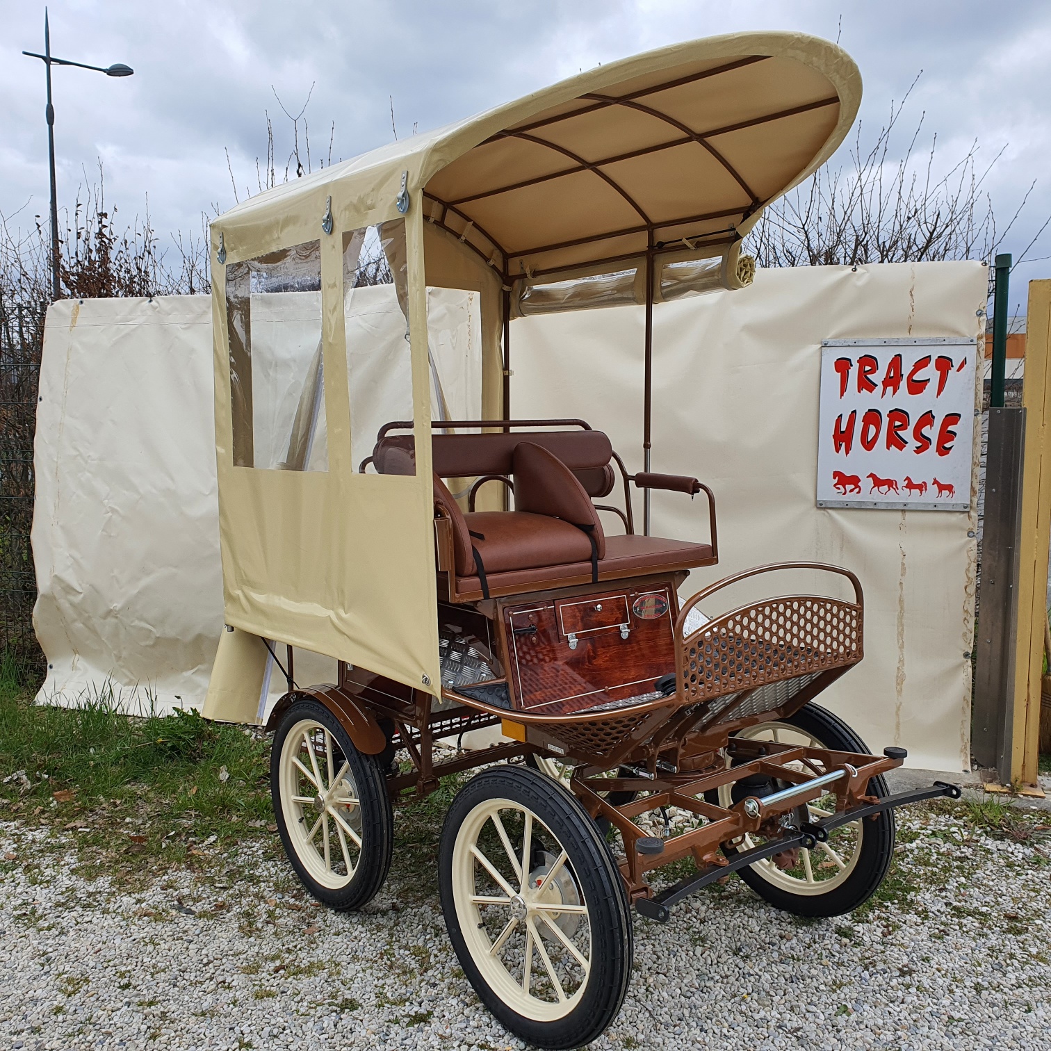 Matériel d'équitation, Voitures hippomobiles, Matériel professionnel